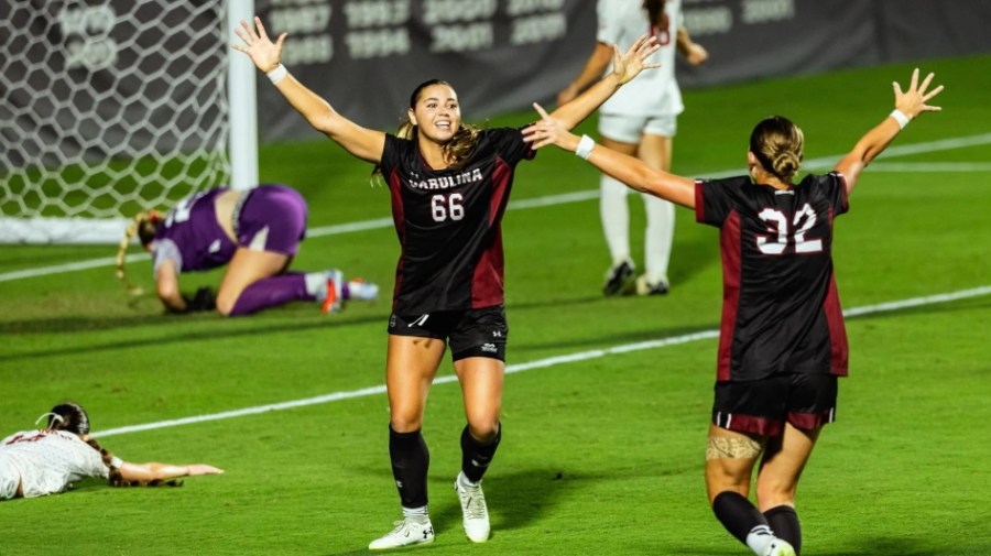 LSC signs 2-time SEC Defender of the Year Gracie Falla