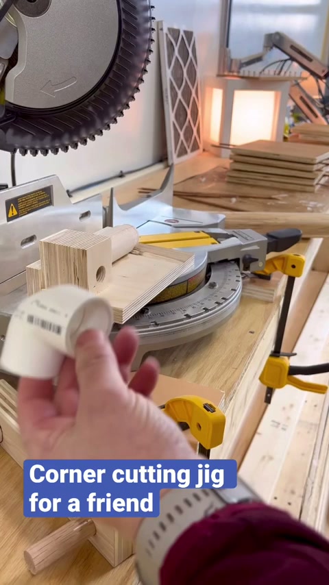 Corner cutting jig for making small periscopes #woodworking # ...