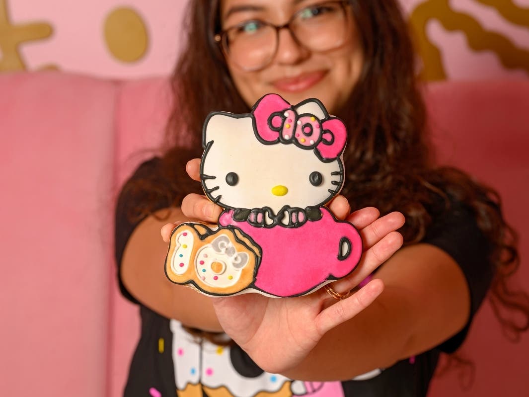 Hello Kitty Cafe truck cruising into San Diego this weekend