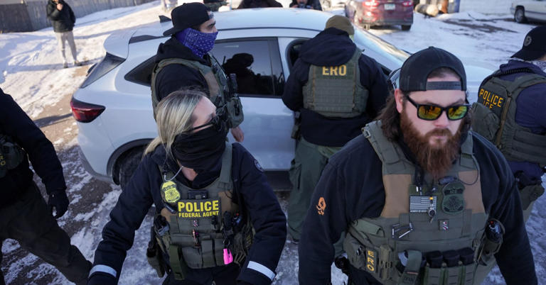 Immigrant released from detention after judge threatens ICE chief with ...