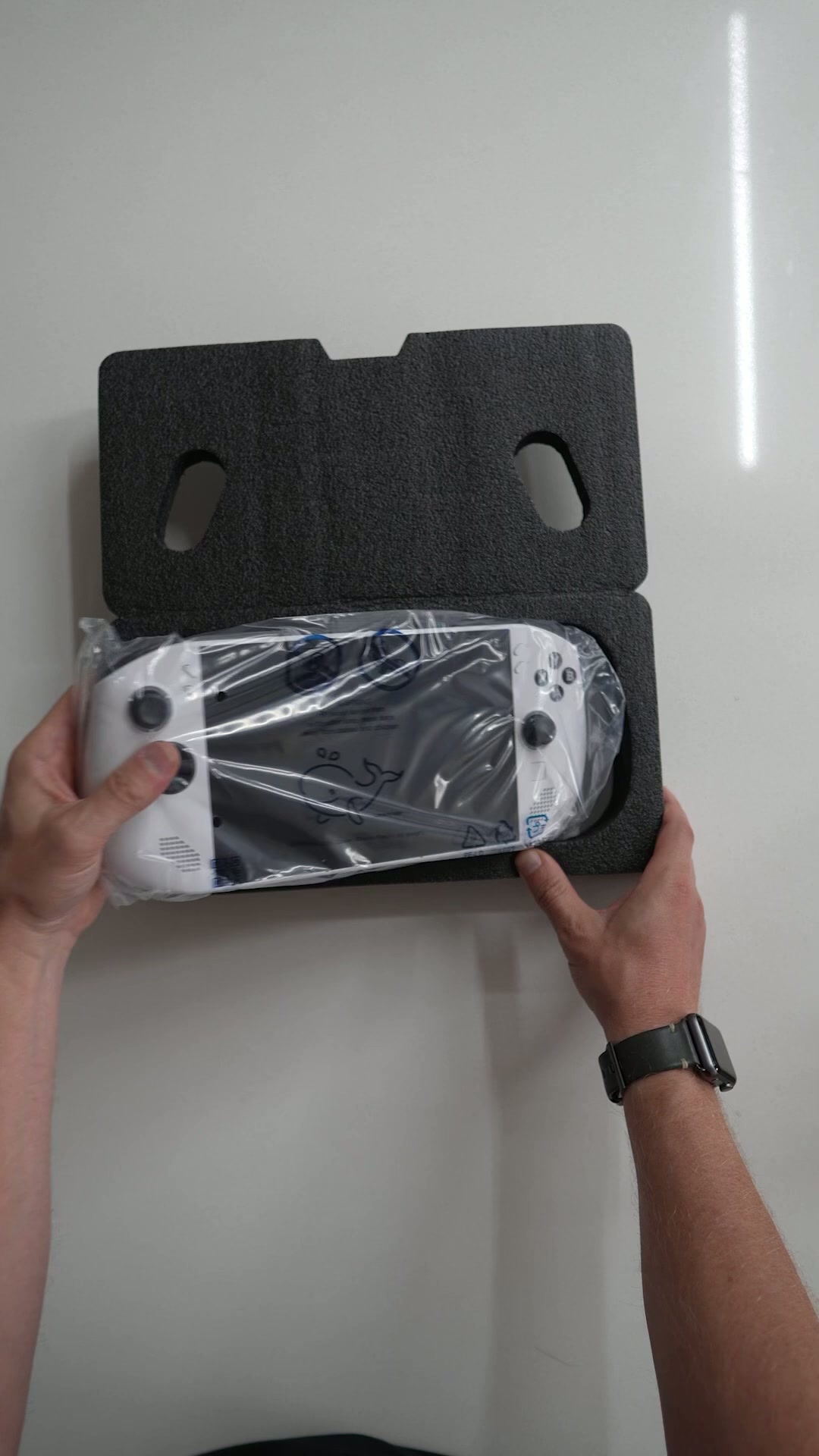 Unboxing the Lenovo Legion Go S gaming handheld!