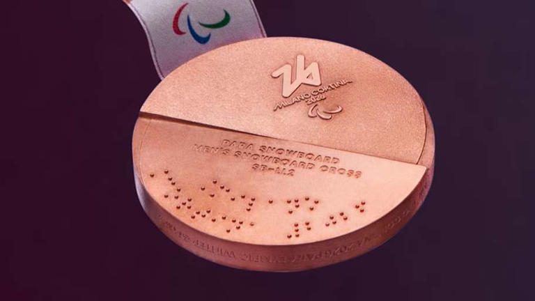 What do the 2026 Winter Olympic medals look like?