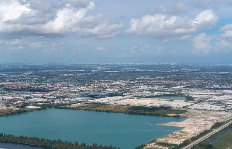 Southwest Florida Water District urges conservation as aquifer levels ...