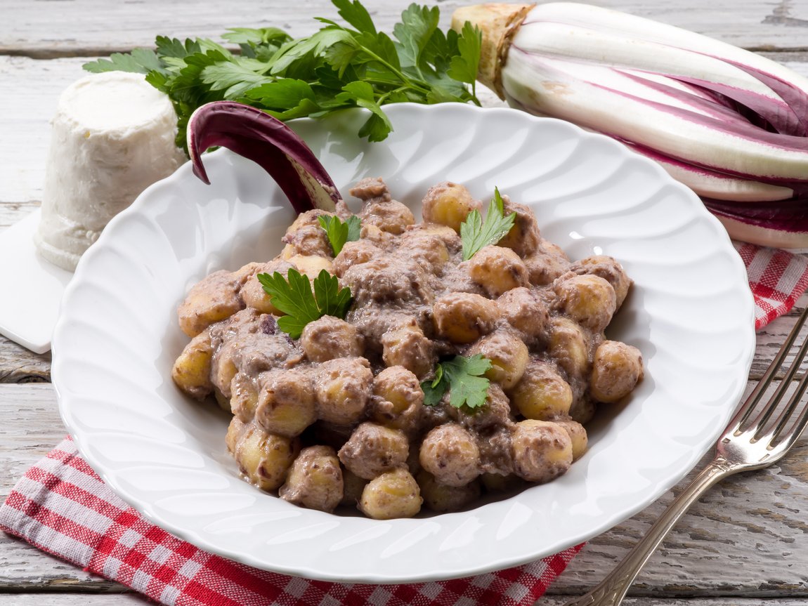 Gnocchi in chicory ricotta sauce