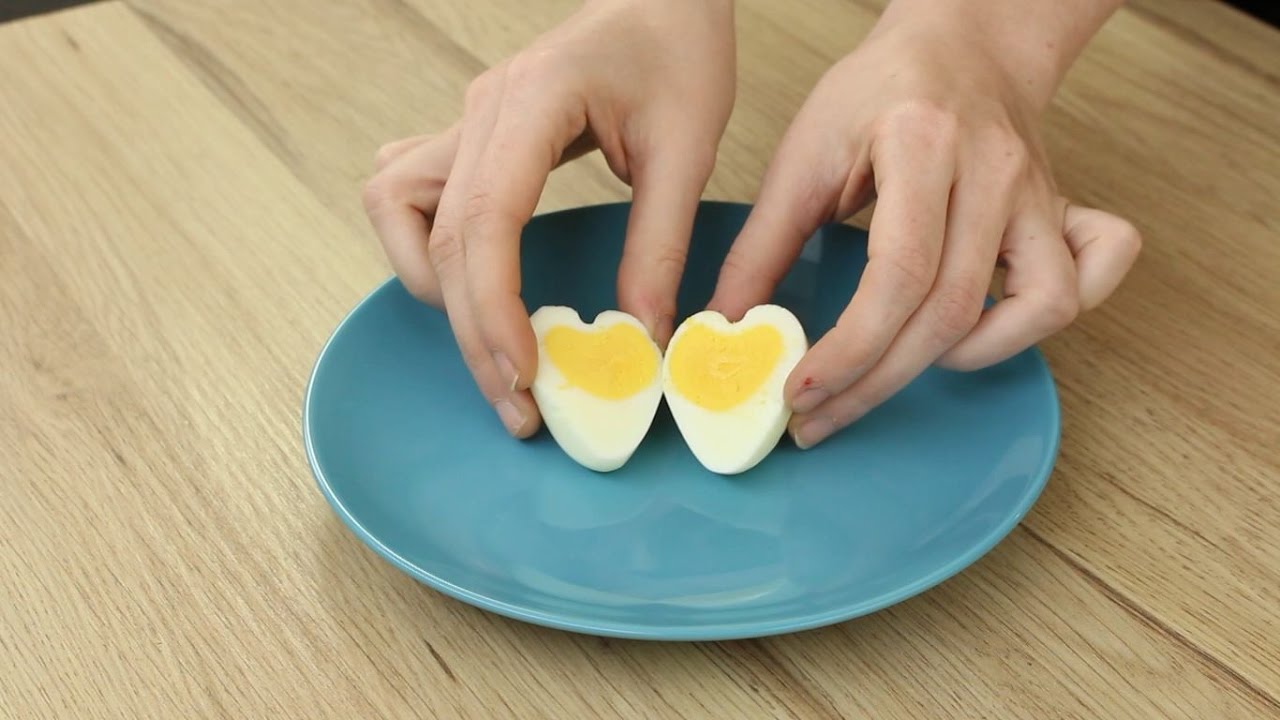 How to make easy heart shaped eggs