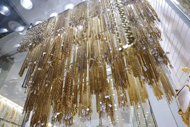 Dubai gold prices gain Dh115 per gram in a month after reaching record ...