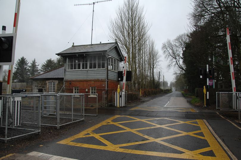 Dublin railway crossing red light camera launches with €160 fines and ...