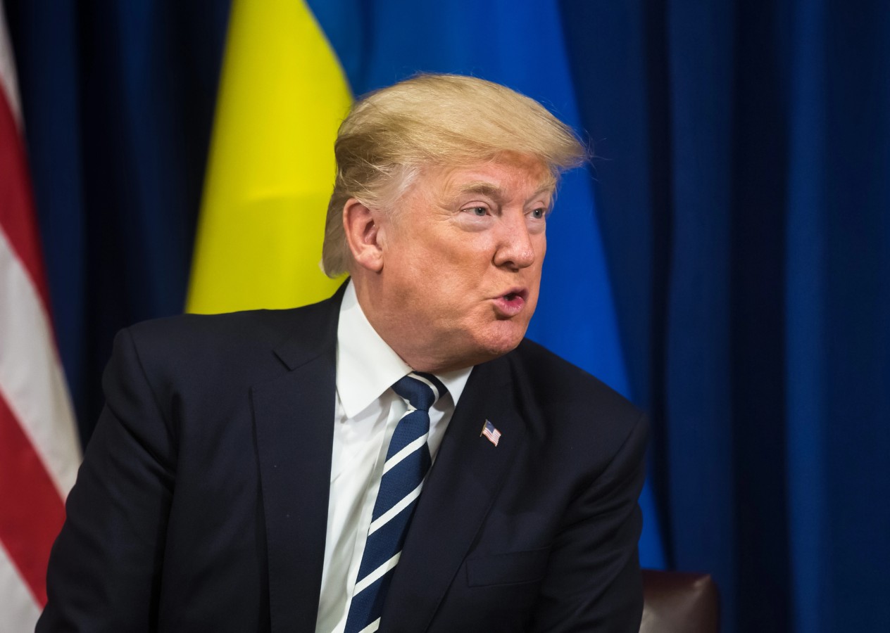 Consumer confidence collapses to 2014 lows as inflation, jobs fears ...