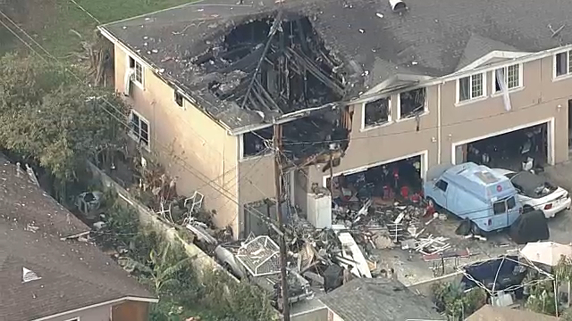 13-year-old dies after massive explosion rips through Bell Gardens ...