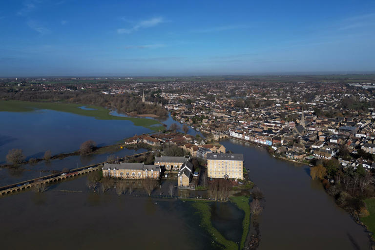 Environment Agency tells people to stay vigilant as flood risk continues