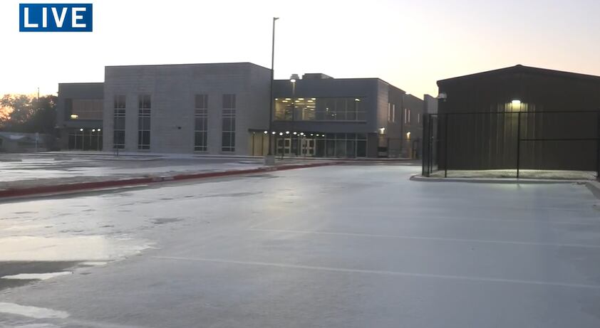 Some Central Texas schools reopen as ice keeps others closed