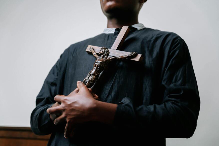 12 deep differences between mystic and modern Catholicism