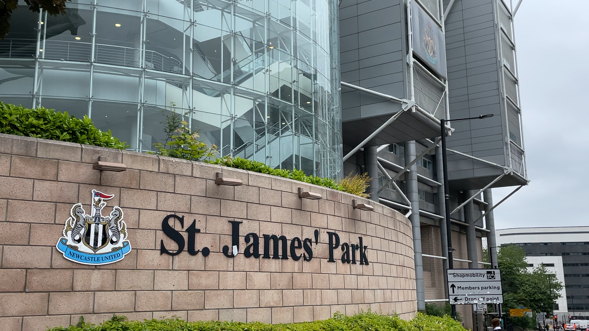 Newcastle face injury challenges as Joelinton sidelined