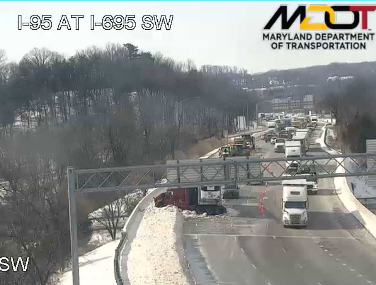 Jackknifed tractor-trailer shuts down I-95 lanes in northern Maryland ...