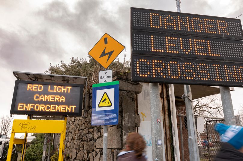 Dublin railway crossing red light camera launches with €160 fines and ...