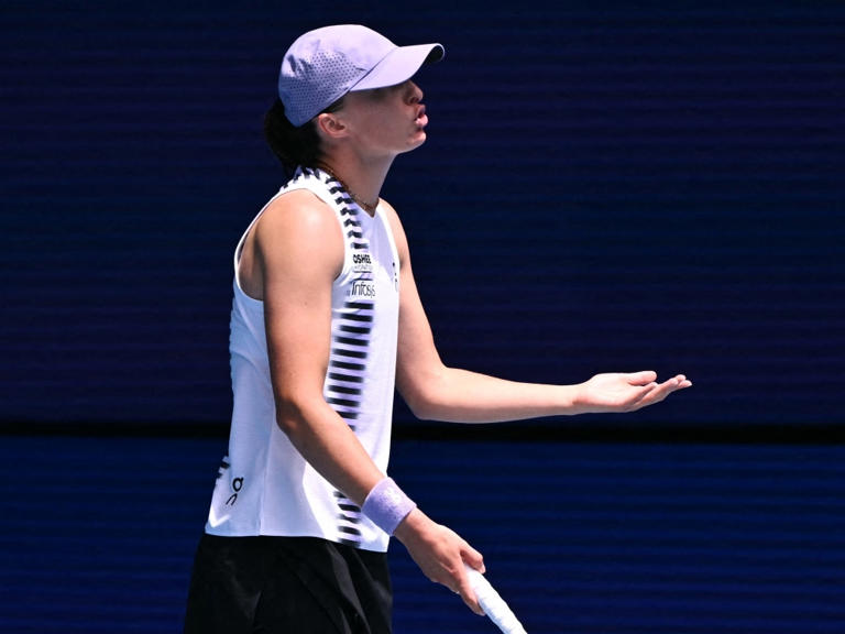 Iga Swiatek slams Australian Open over lack of privacy: ‘Are we animals ...