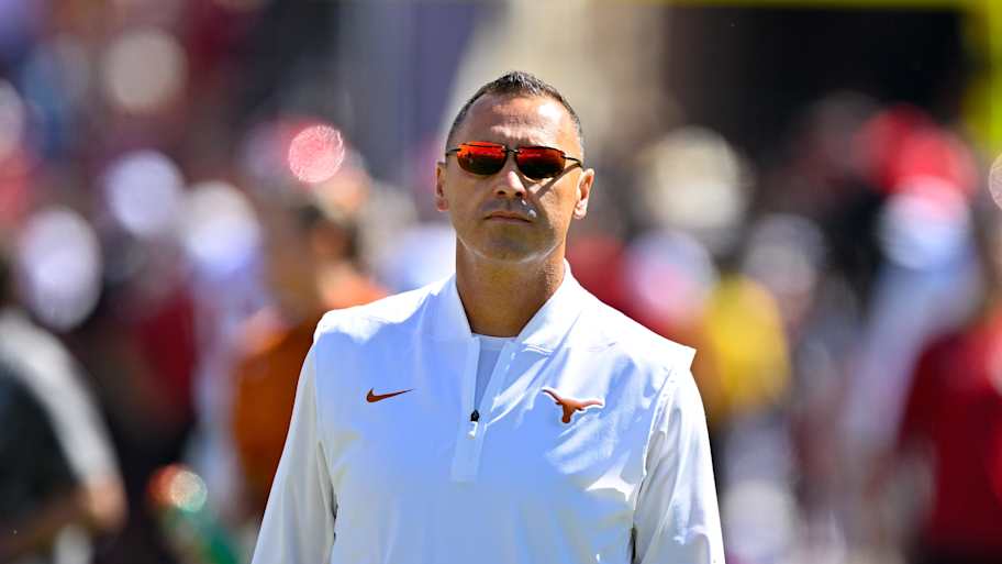 Texas Longhorns land commitment from elite 2027 edge rusher
