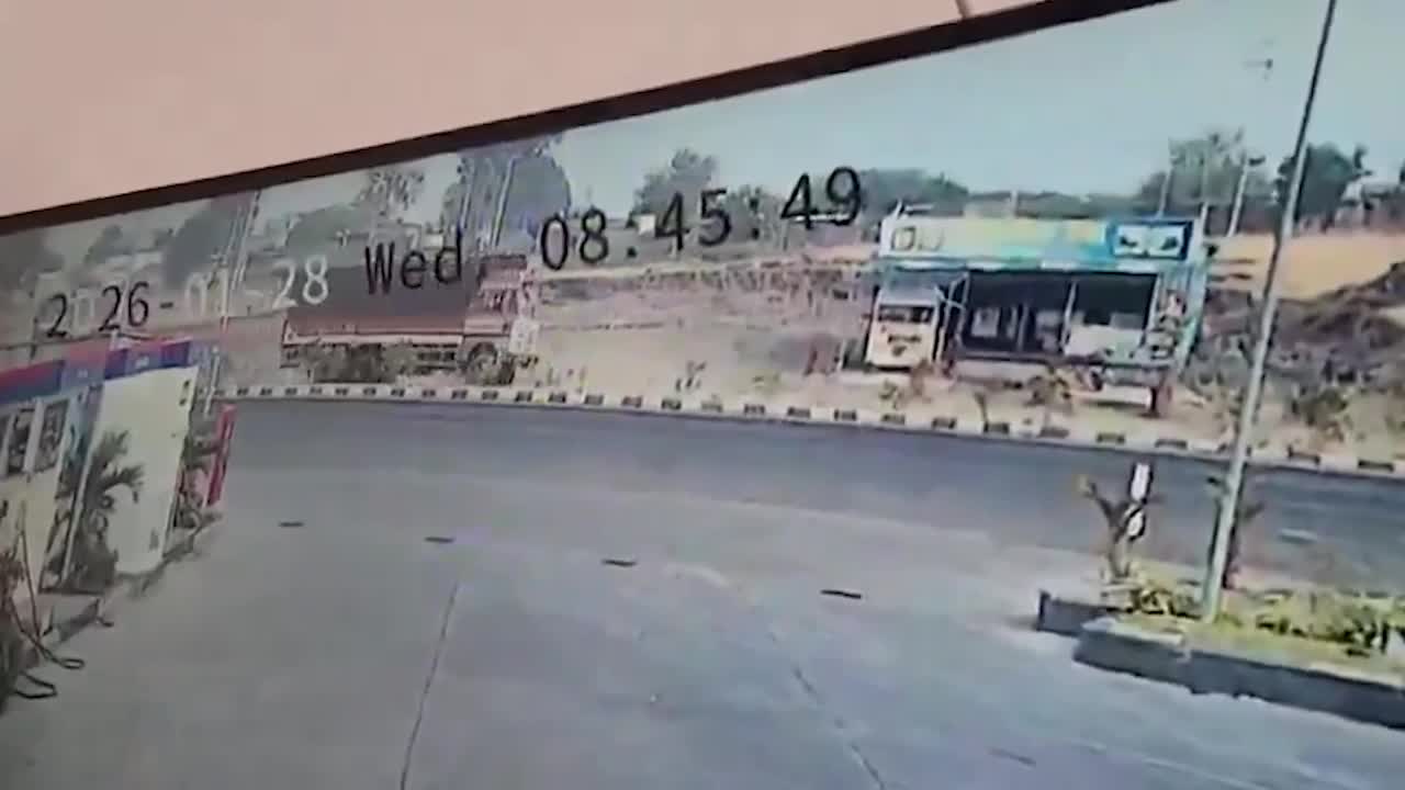 Fireball erupts from private jet crash killing politician and four ...