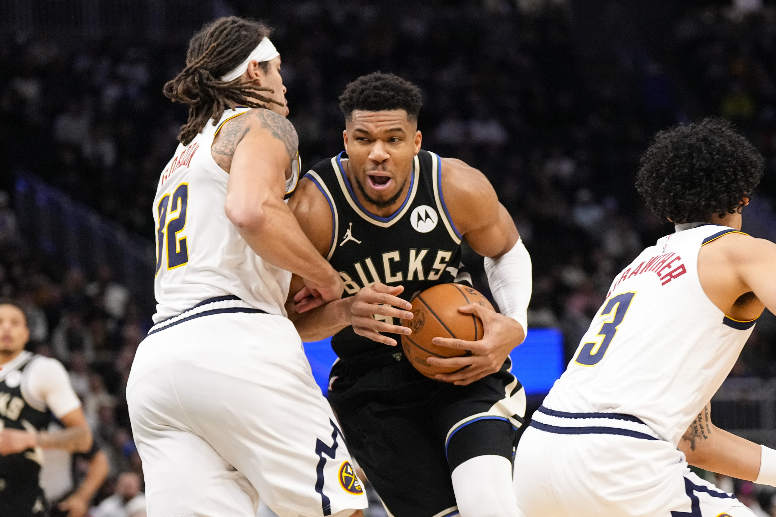 Giannis reportedly ready for new home; Bucks listening to offers