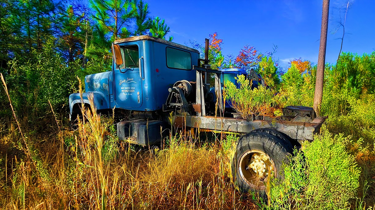 A semi built for extreme pulling power