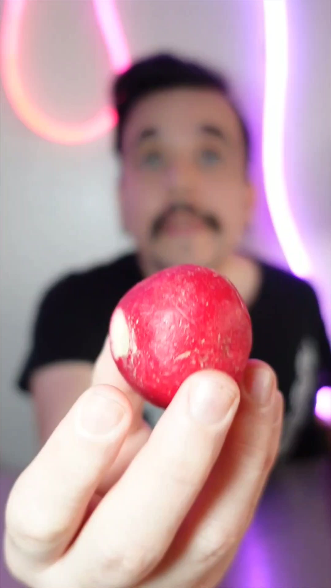 Easiest way to slice a radish #shorts #vegetables #cooking