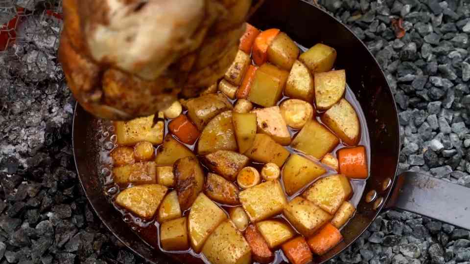 No oven, no stove - primitive chicken cooking done the old-school way