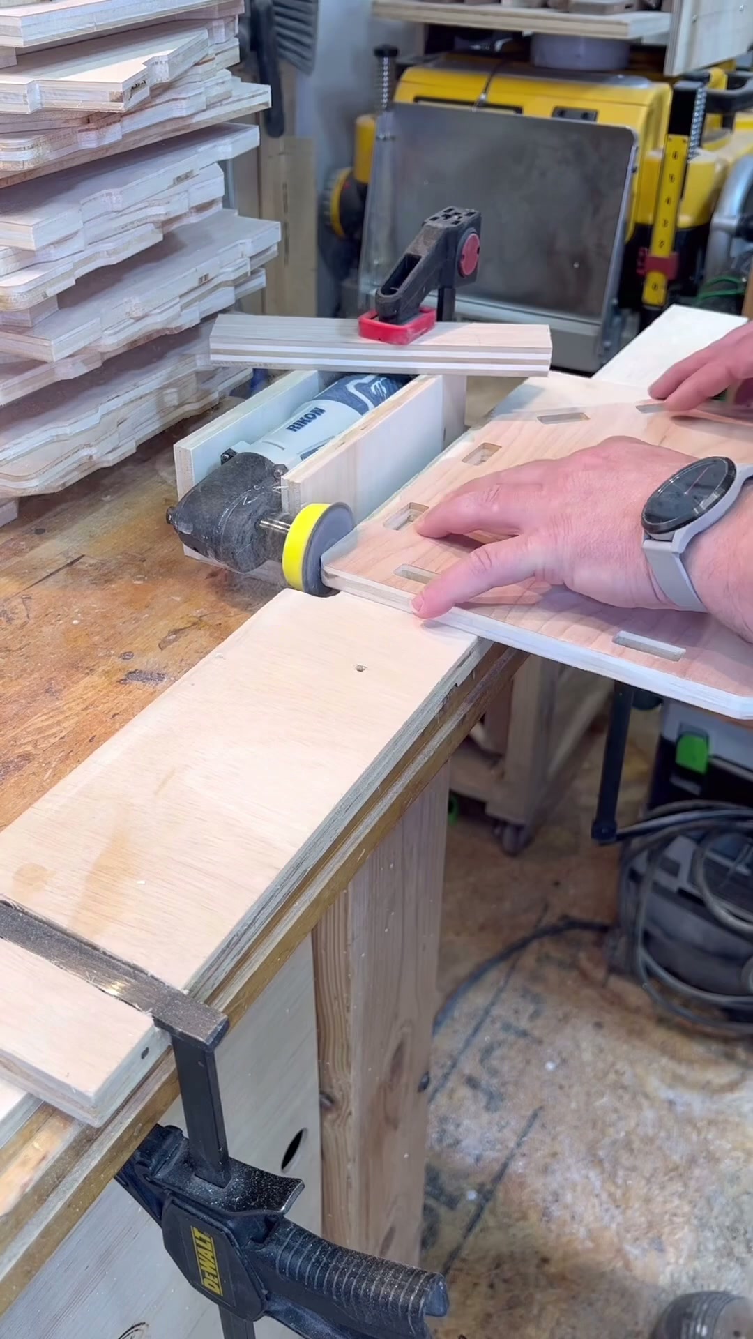 Quick and easy jig to make a crappy sander useful #jig #woodworking #tools