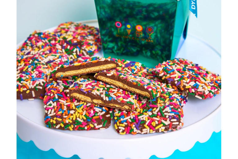 6 cookies, 1 winner: We taste-tested the best cookie delivery services ...