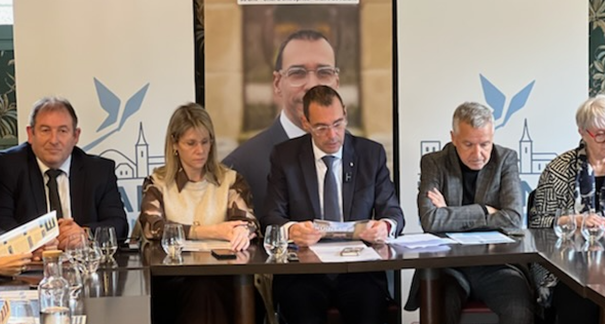 Municipales 2026 à Talant : Fabien Ruinet annonce sa candidature pour ...