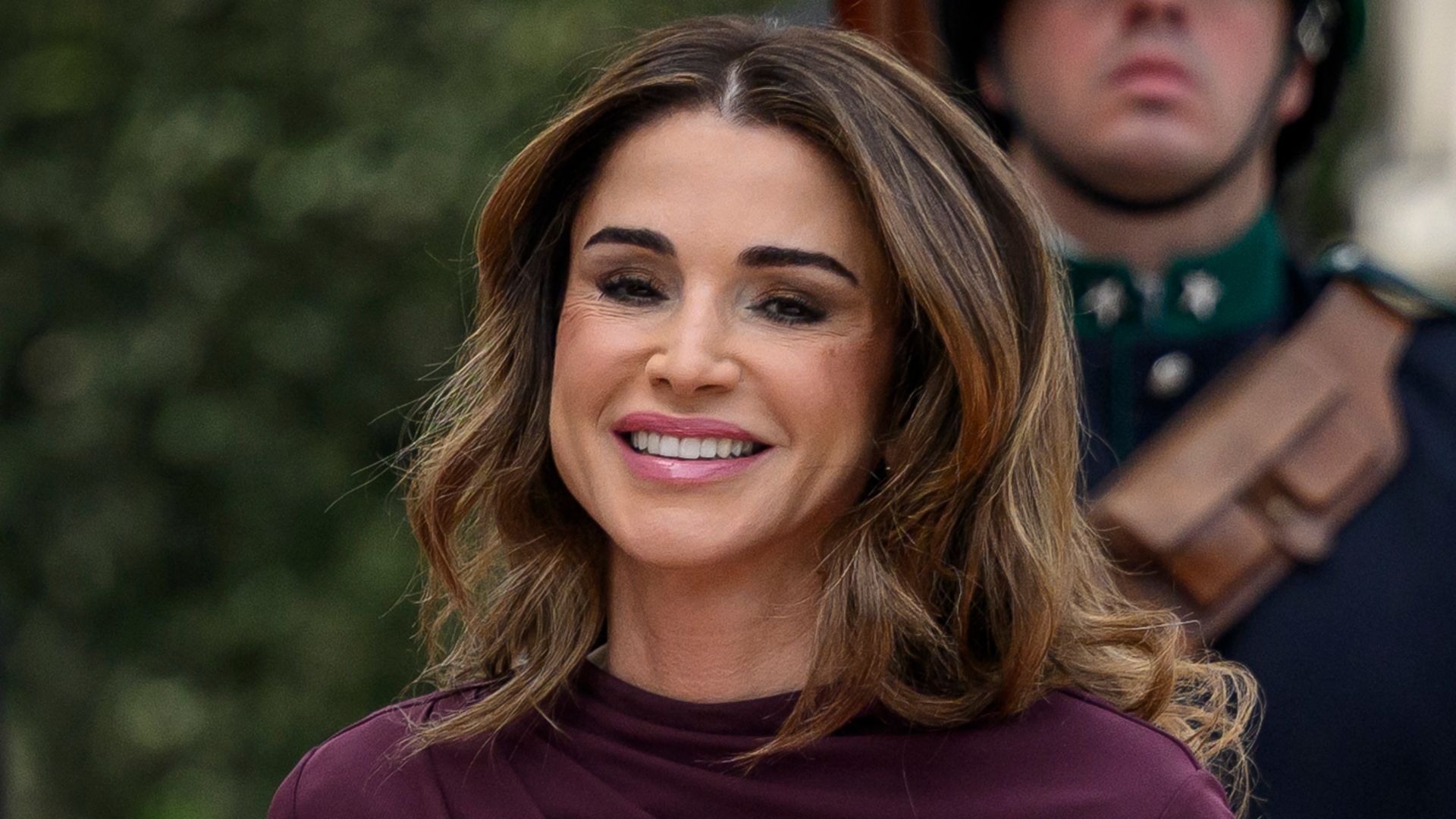 Queen Rania's 'quiet authority' £4k suit straight from the 1940s is the ...