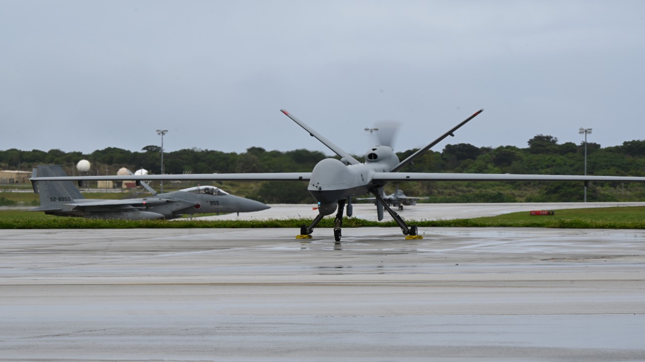 US jet-powered Avenger drone pulls off autonomous air-to-air intercept ...