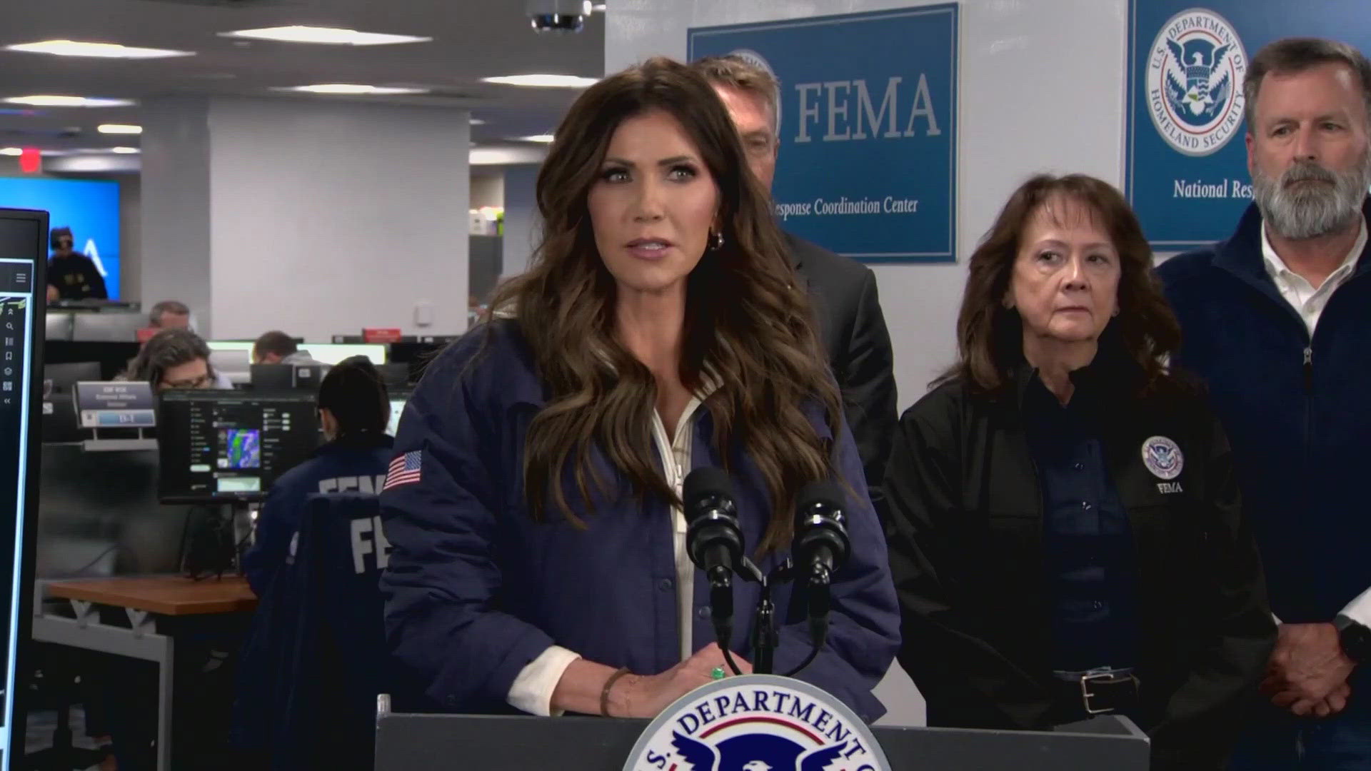 Democrats demand action after Minneapolis shooting, call for Kristi ...