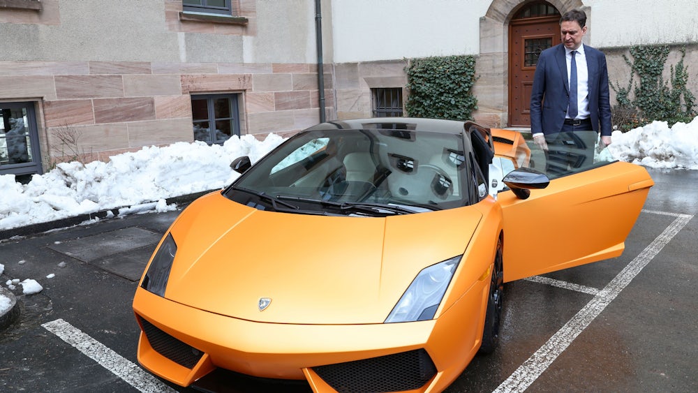 Knapp 2000 Verfahren in Bayern: Wie Betrüger das Gesundheitssystem ...