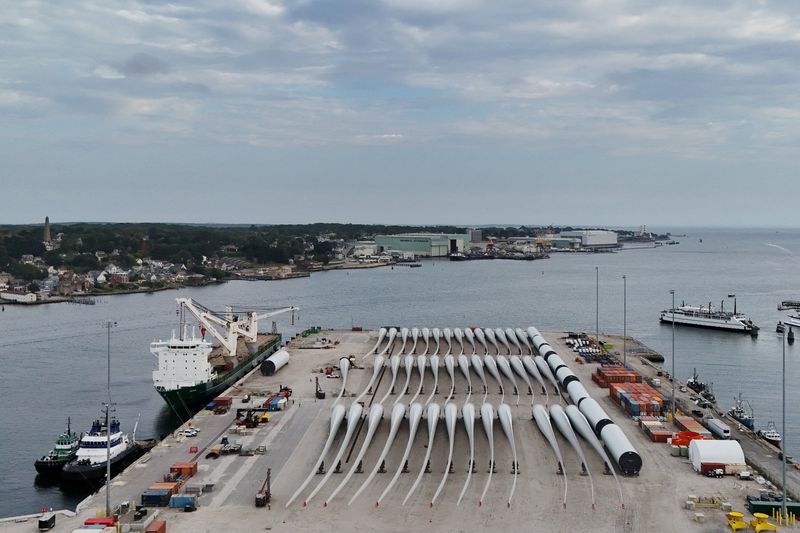 Permitting reform dead unless Trump stops attacks on renewables ...