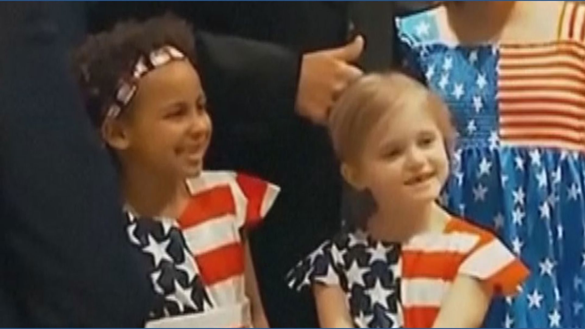 Trump poses for pictures and talks to people at a restaurant in ...