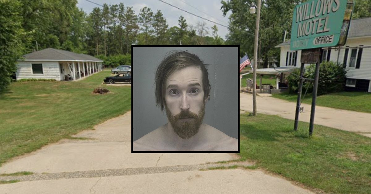 'It was a trigger': Son mad over father's finger-pointing stabs him 26 ...