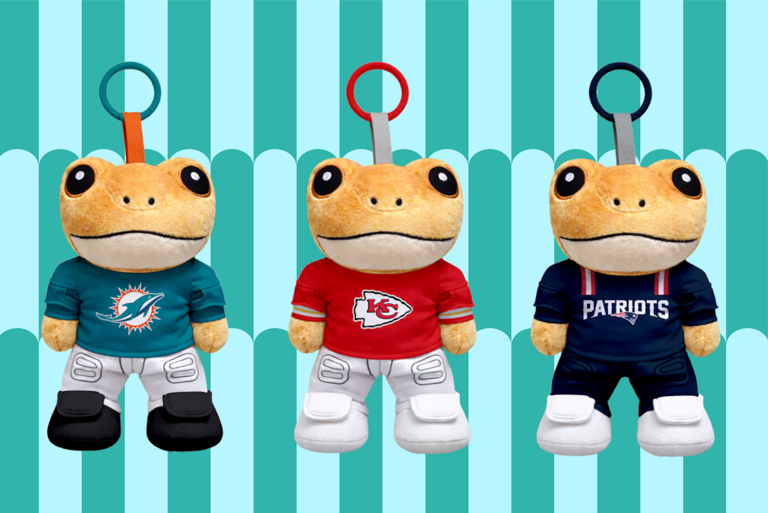 There Are Bad Bunny Sapo Concho Labubu Dupes For The Super Bowl & I ...