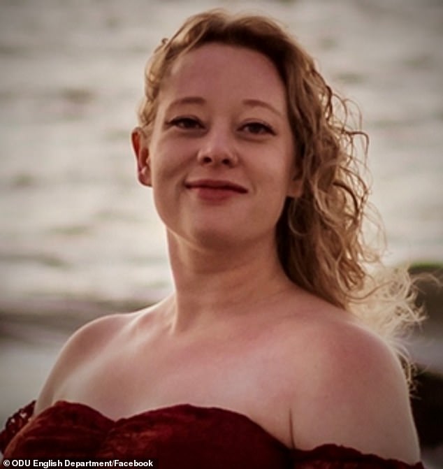 Taylor Swift fans savagely turn on the star for staying quiet over ICE