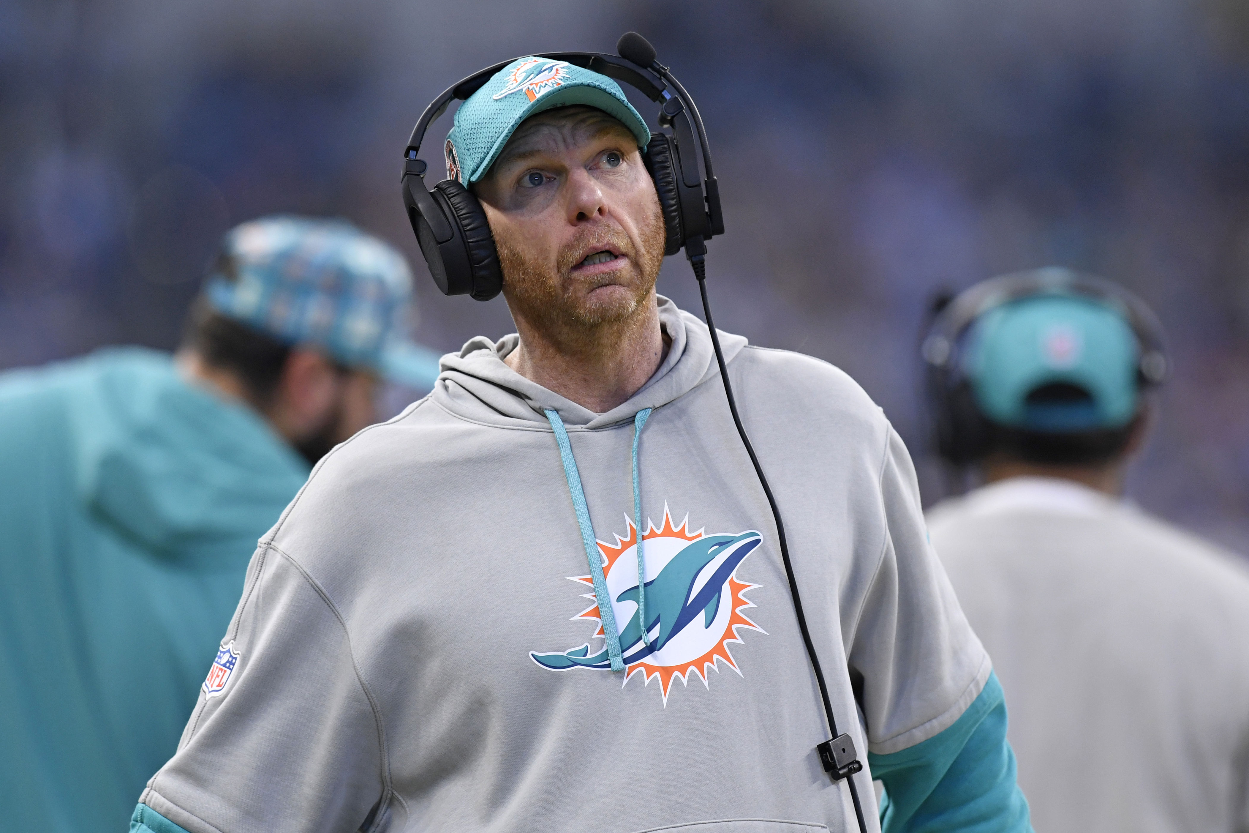 Chargers hiring former Dolphins OL coach Butch Barry