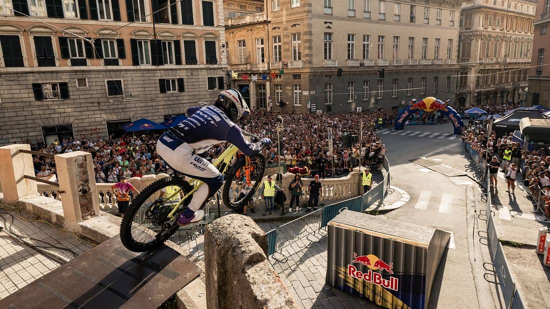 Urban Downhill 2026: Weltmeisterschaft im Kessel: Red Bull Cerro Abajo ...