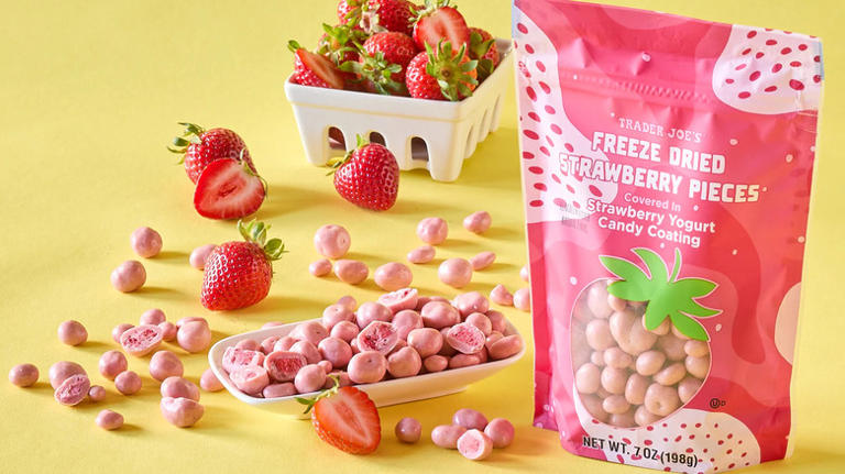 11 Trader Joe's Valentine's gifts under $10 that are perfect for foodies
