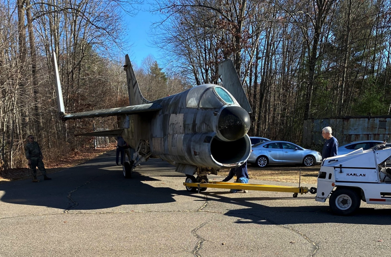 New England Air Museum's A-7D Corsair II restoration