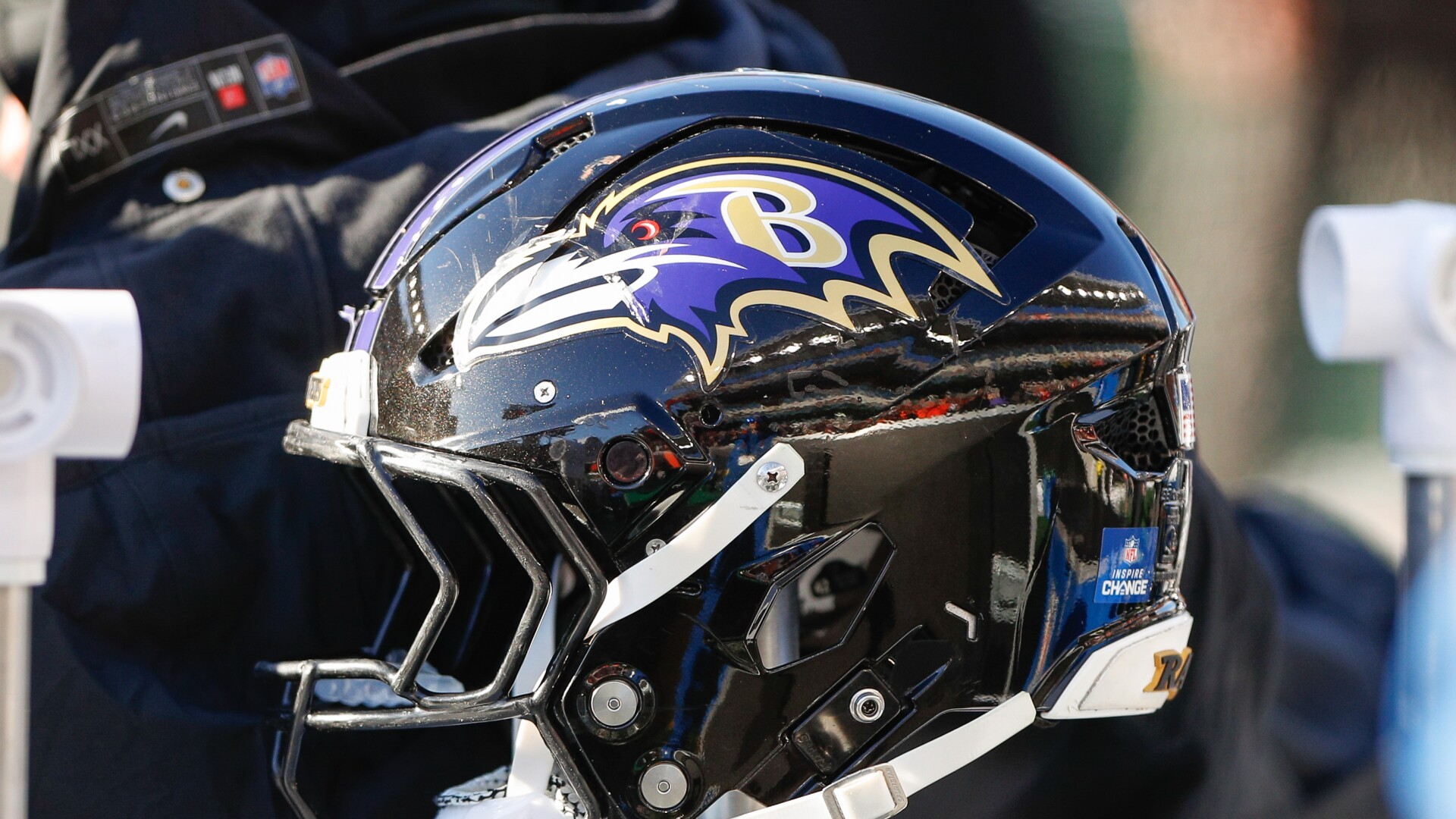 Ravens to retain ILB coach Tyler Santucci, hire Shawn Flaherty as ...