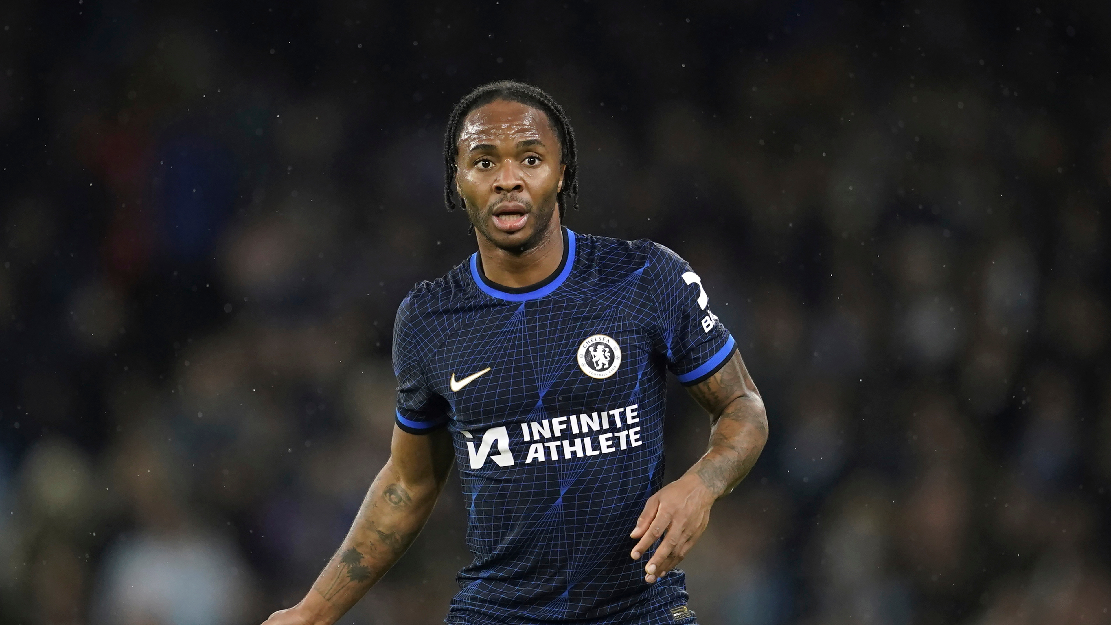 Raheem Sterling rescinde contrato con Chelsea tras decepcionante etapa