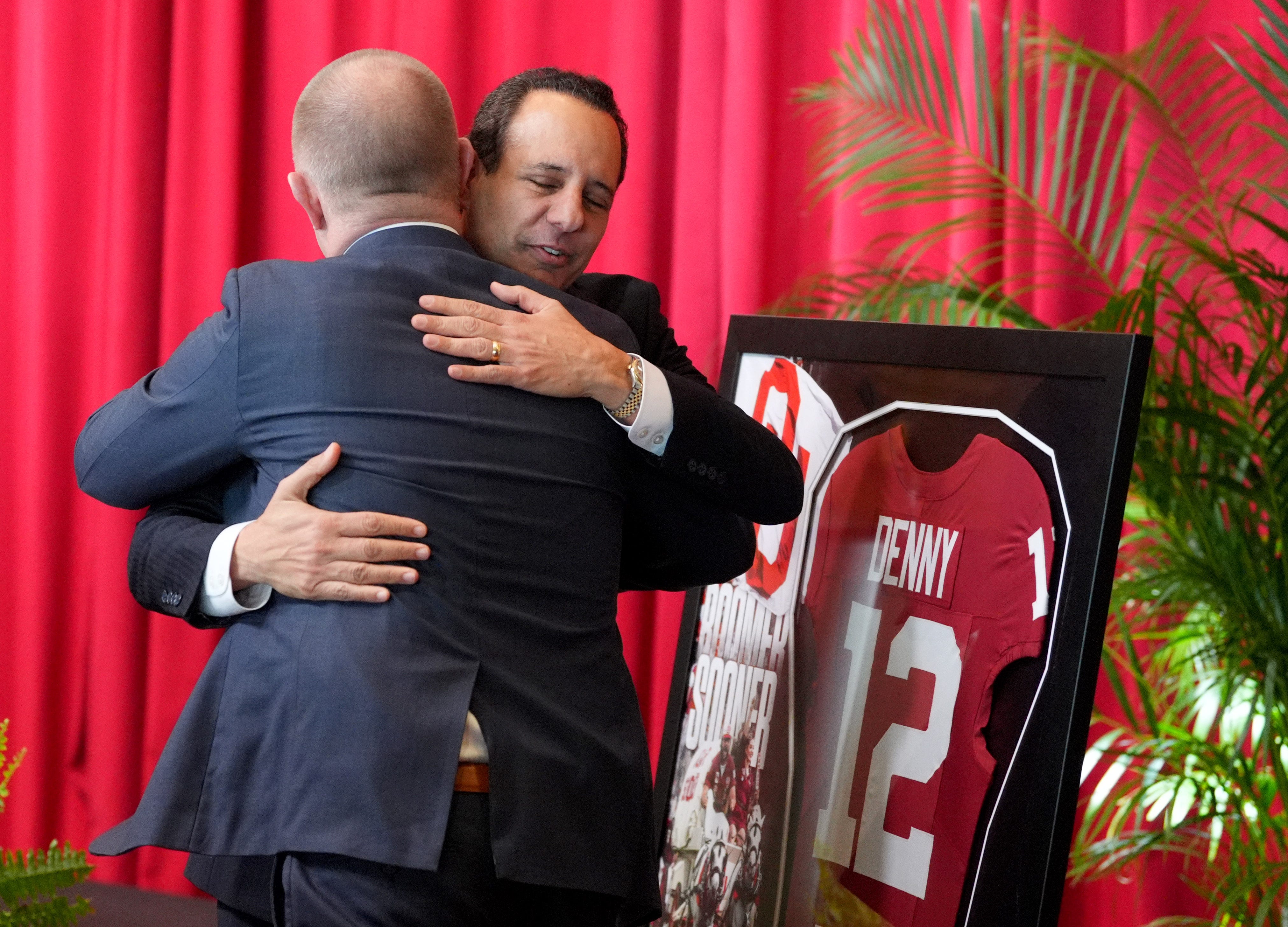 Who will Roger Denny report to as new OU athletic director? Inside ...