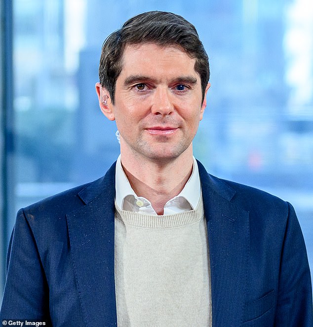 Star Fox News correspondent shares photo after suffering life changing ...