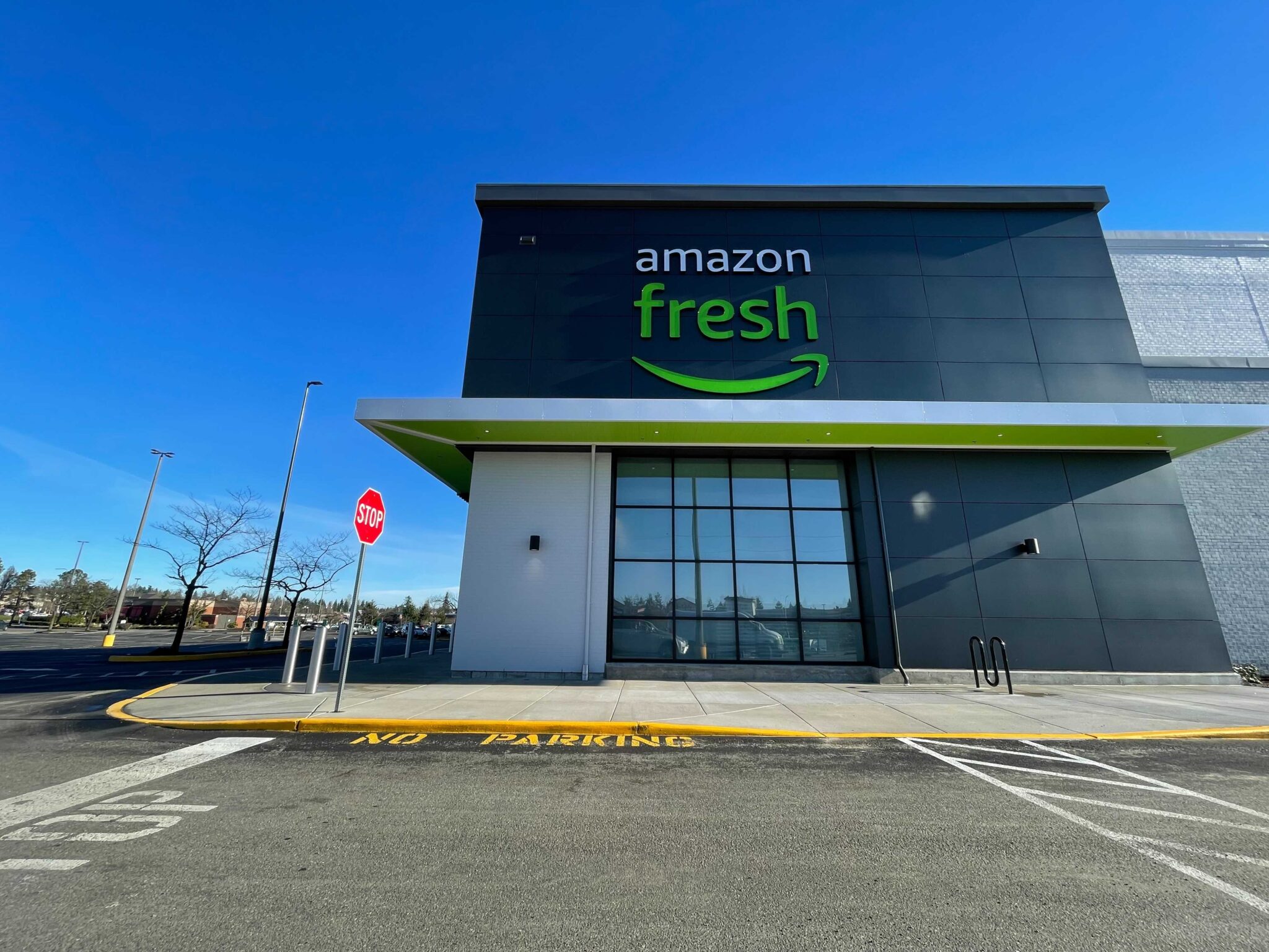Filing: Amazon Fresh and Go closures will eliminate about 400 jobs in ...