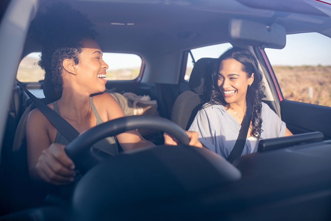 The tale of the awful, terrible 10-hour lesbian drive date has everyone ...