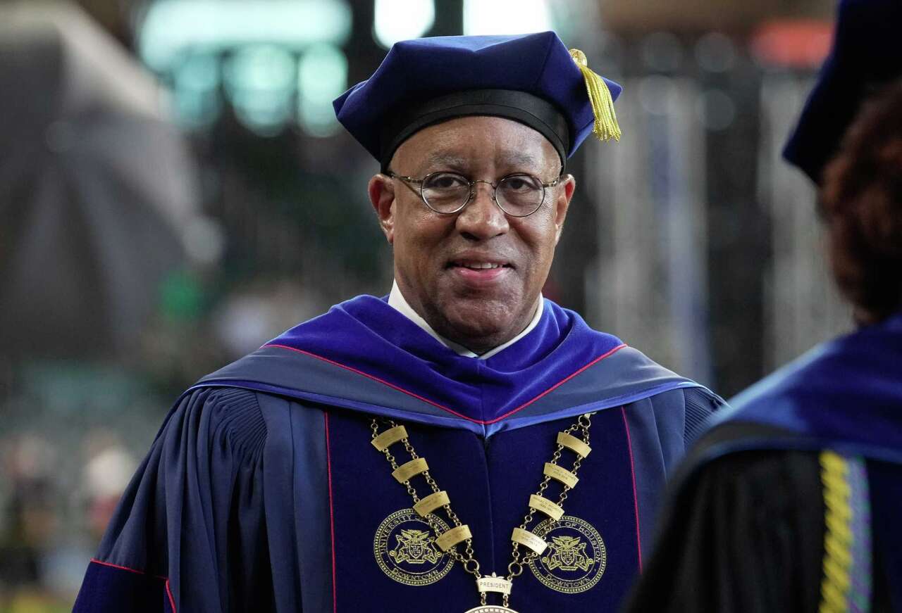 UH-Downtown president to leave for Cal State Long Beach