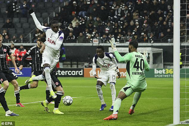 Frankfurt 0-2 Tottenham: Kolo Muani goes from hard shoulder to fast ...